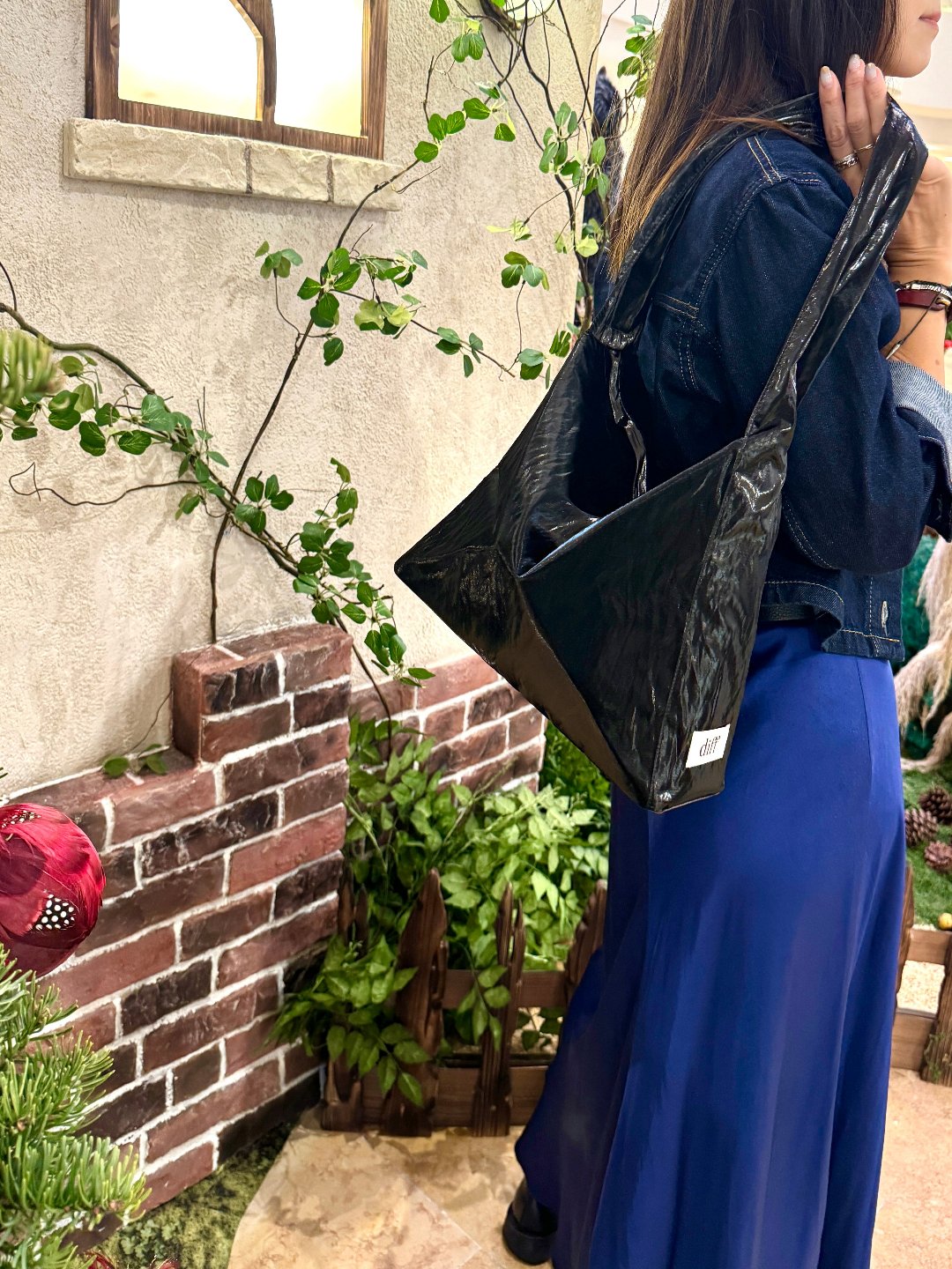 Diff Satin Large Shoulder Bag - Versatile Elegance for Every Occasion – miniFab